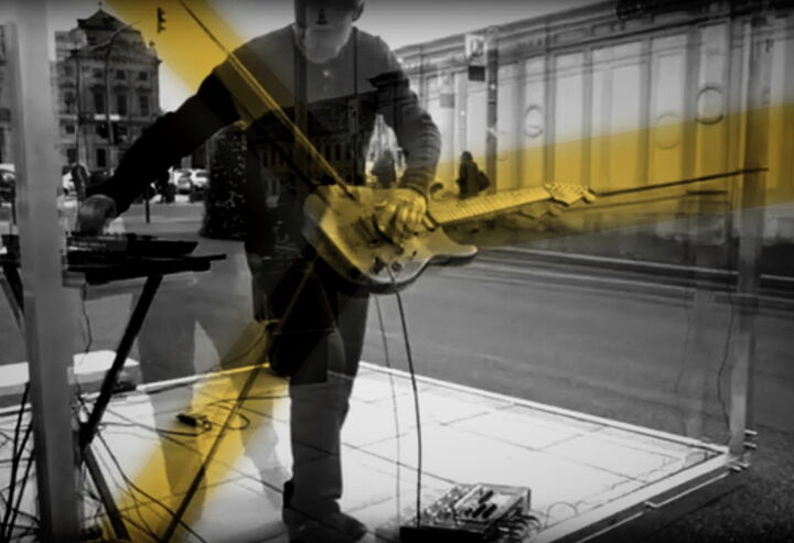 YREF Flying Guitar - SUPERBOOTH25